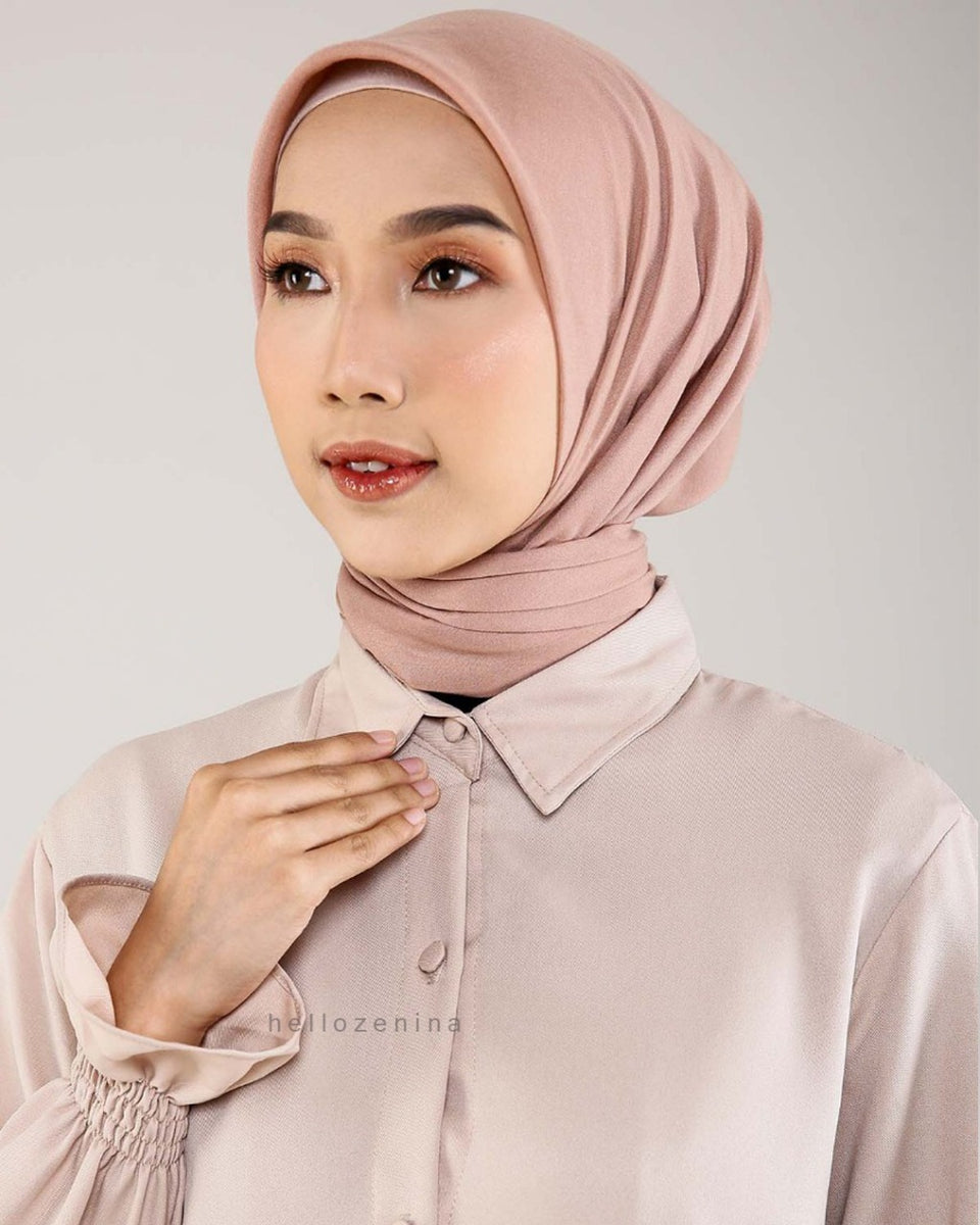 Yara – Hello Zenina